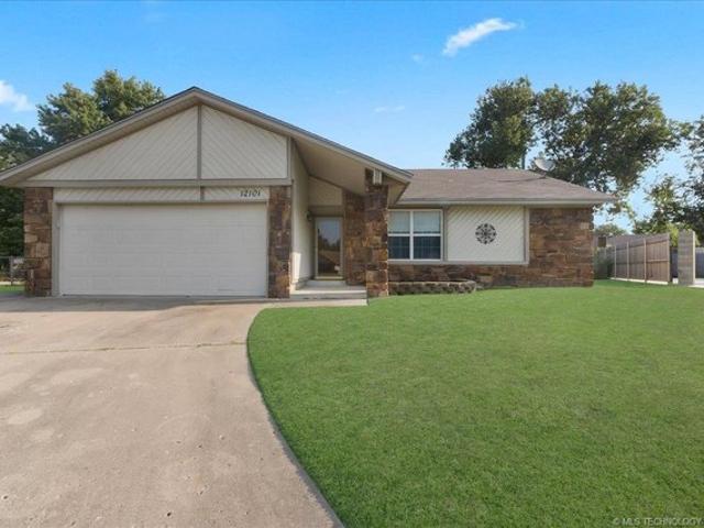 12101 E 76th Pl N, Owasso, OK 74055