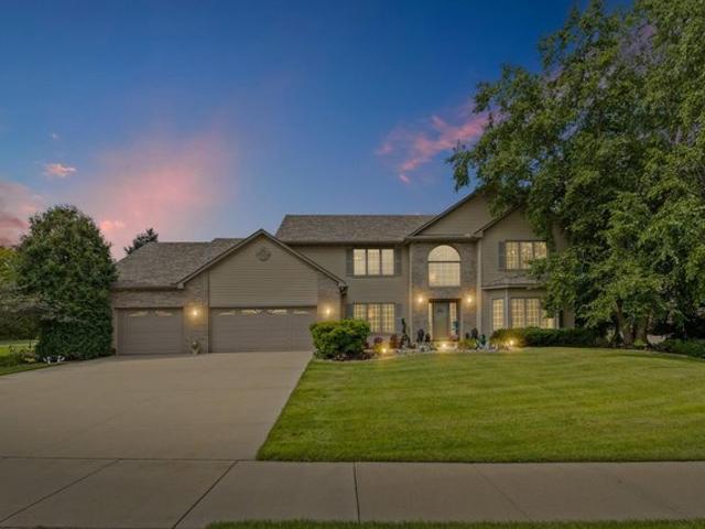 12101 Jasper Ln, Eden Prairie, MN 55347