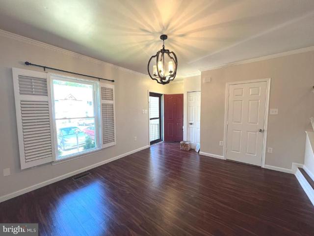12102 Presidio Way