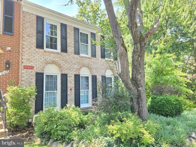 12104 Winona Dr, Woodbridge, VA 22192