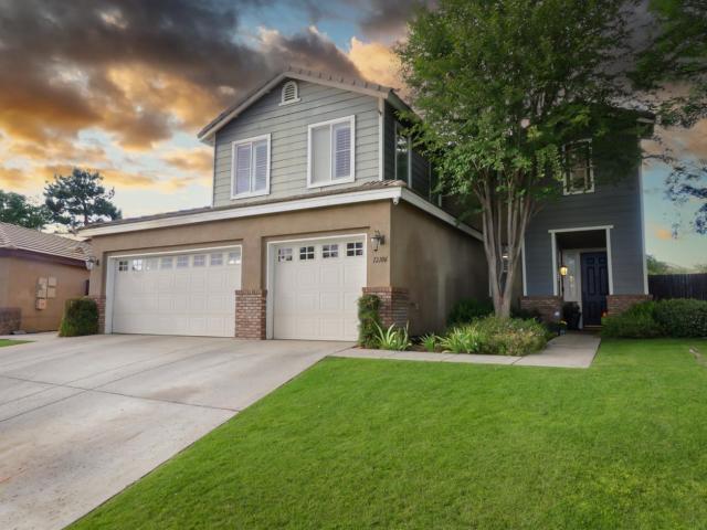 12106 Fairburn Way