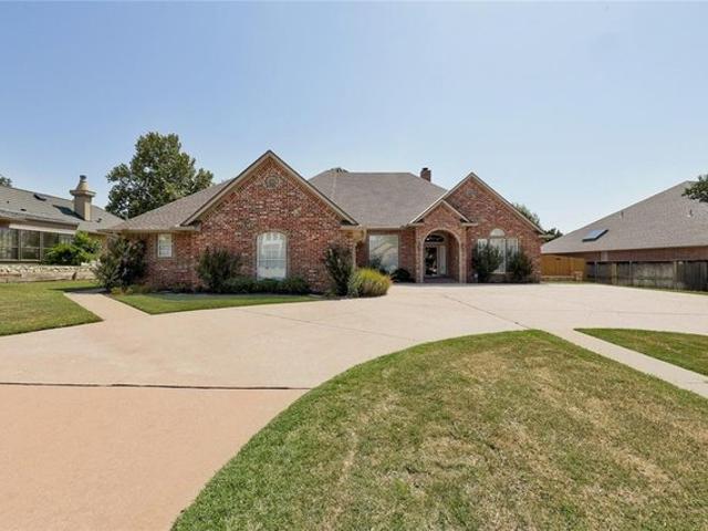 12108 Maple Ridge Rd, Oklahoma City, OK 73120