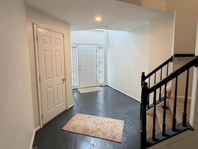 12109 Sutton Lane