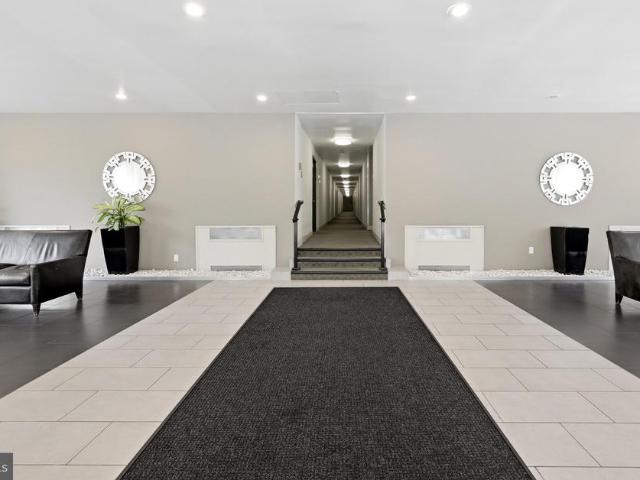 1210 N Taft Street # 811