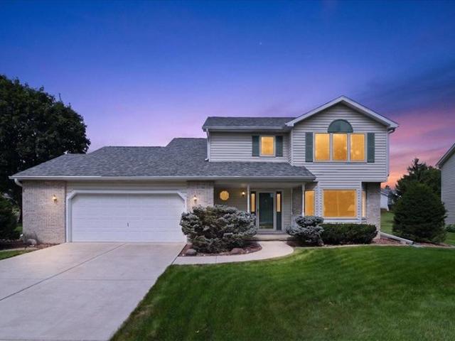1210 Artisan Dr, Madison, WI 53704