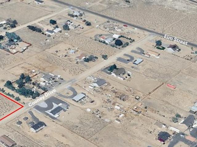 1210 Cooney Dr, Silver Springs, NV 89429