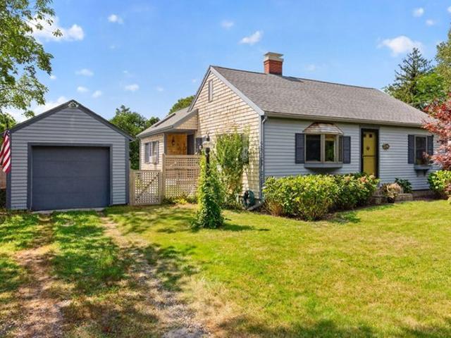 1210 County Rd, Cataumet, MA 02534