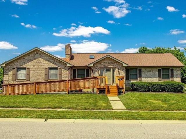 1210 Dixie Ct, Cincinnati, OH 45215
