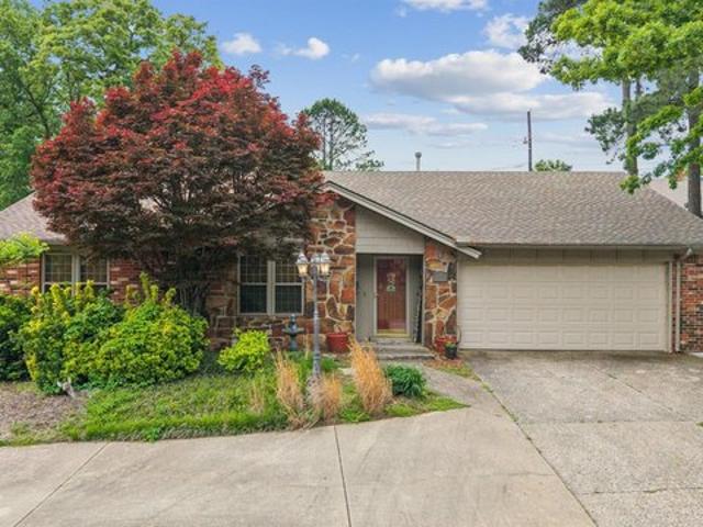 1210 E 10th St, Sand Springs, OK 74063