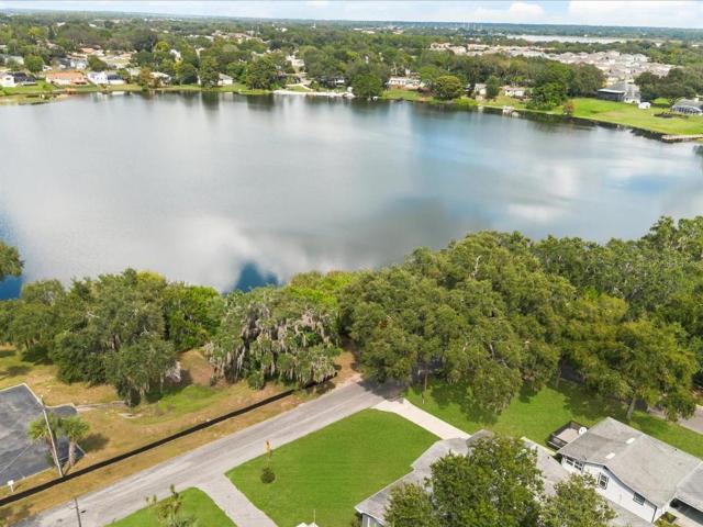 1210 E Caroline St, Tavares, FL 32778 | MLS #G5102 | Compass