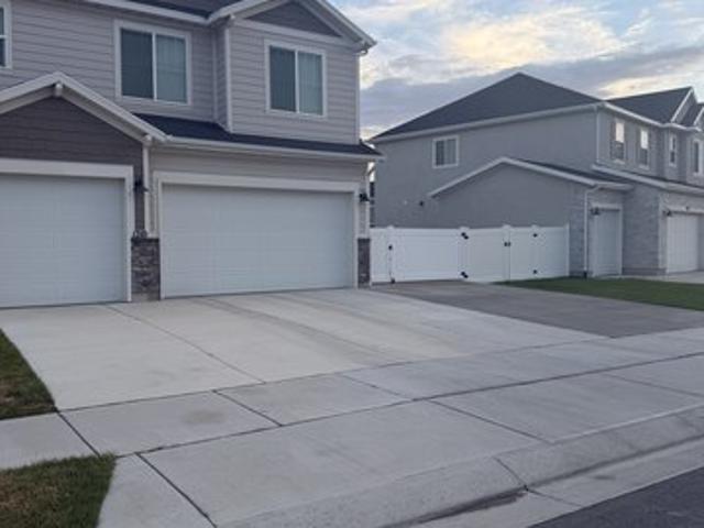 1210 E Blacksmith Rd, Eagle Mountain, UT 84005