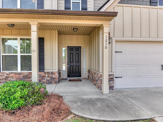 1210 Eldrick Lane