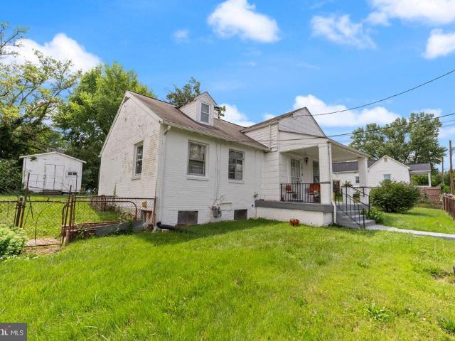 1210 Foyer Avenue