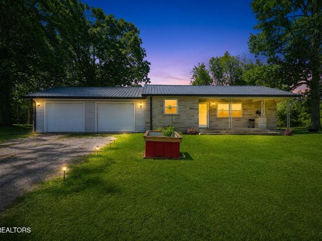 1210 Frank Campbell Rd
