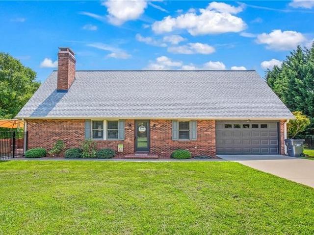 1210 Jones Rd, King, NC 27021