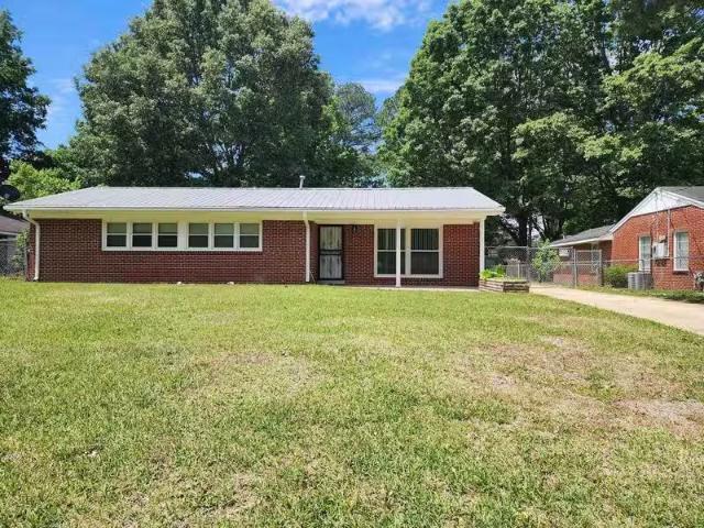 1210 Lakewood Drive 1 1210 Lakewood Dr #1