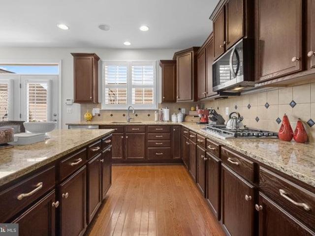 1210 Lander Creek Dr, Brunswick, MD 21716