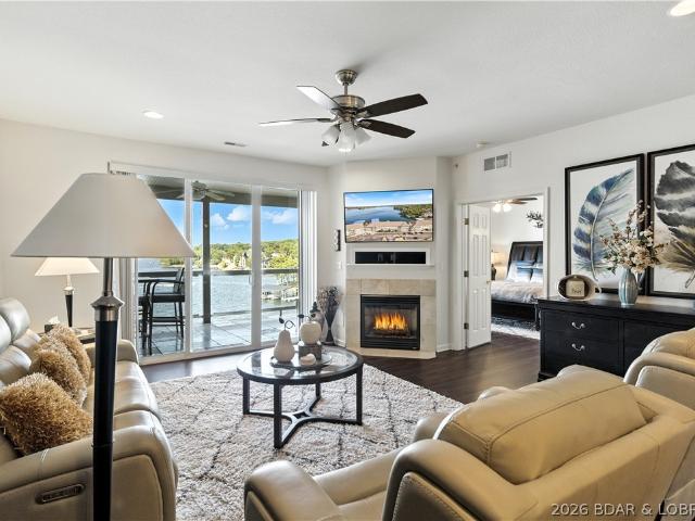 1210 Lands End Parkway 413