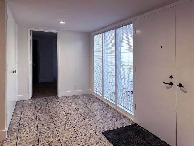 1210 Sandpoint