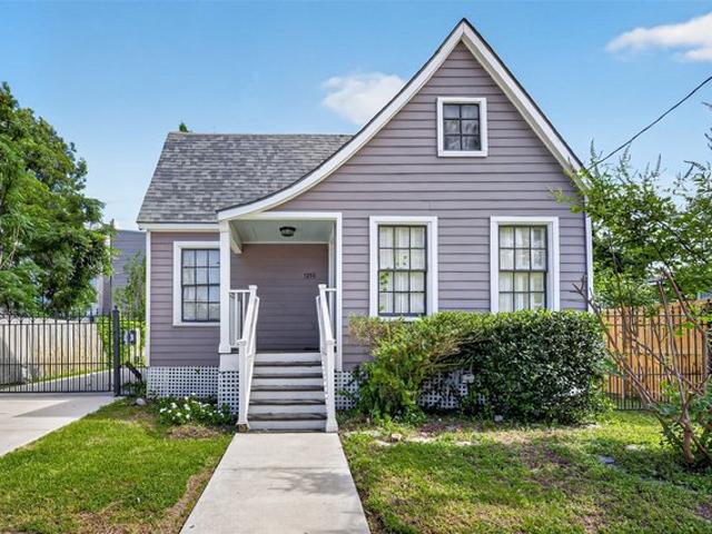 1210 Shearn St, Houston, TX 77007