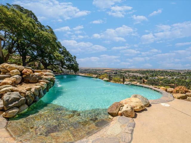 1210 Souza Dr, El Dorado Hills, CA 95762 | MLS #225133 | Compass
