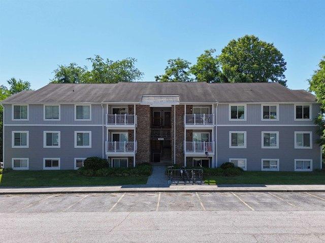 1210 University Ter Apt B, Blacksburg, VA 24060