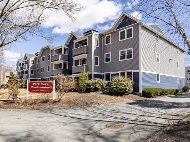 1210 Vfw Pkwy Apt 11, Boston, MA 02132