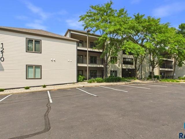1210 W 57th St Apt 104, Sioux Falls, SD 57108