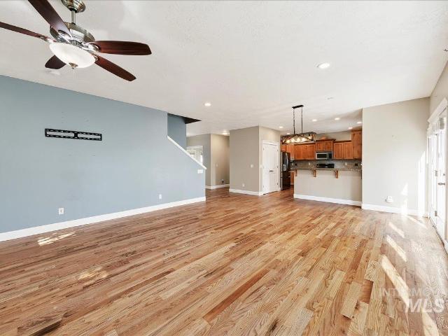1210 W Cobblefield