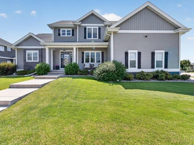 1210 Water Wheel Dr, Waunakee, WI 53597