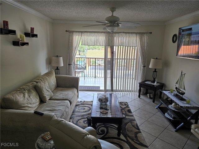 1210 Wildwood Lakes Blvd Apt 203, Naples, FL 34104