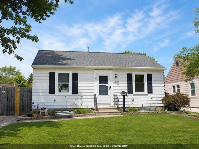 1210 10th Ave, Green Bay, WI 54304
