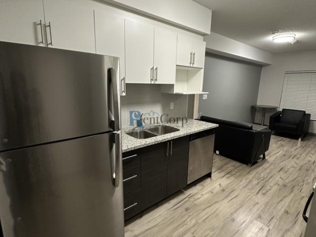1210 258A Sunview St, 2 beds, 1 full bath