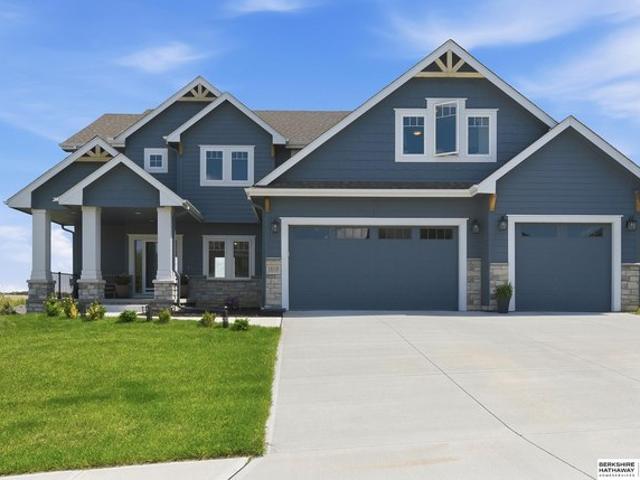 12113 Pintail Dr, Papillion, NE 68046