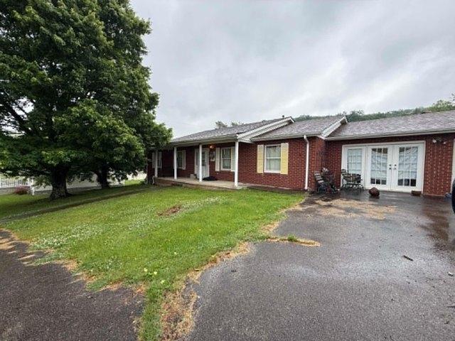 12110 Midland Trail Rd, Ashland, KY 41102