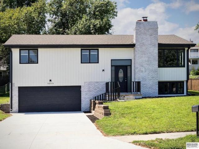 12111 Miami St, Omaha, NE 68164