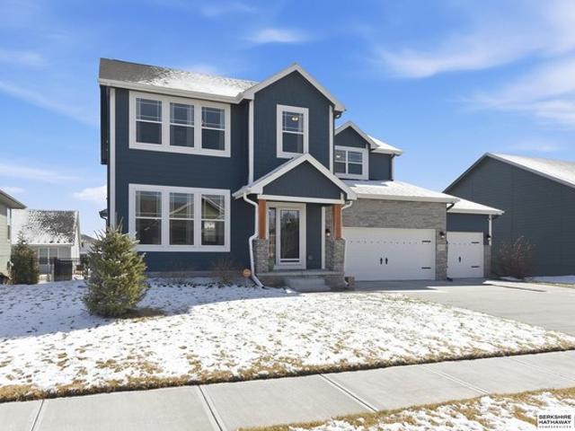 12111 S 209th St, Gretna, NE 68028