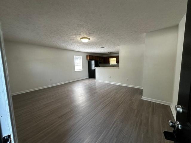 121/123 Lake Dr 2 Bedroom Apartment for Rent at 121 Lake Dr, Athens, GA 30606