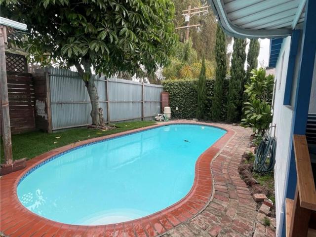 12117 Alberta Dr