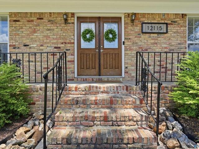 12115 Greenleaf Dr SE, Huntsville, AL 35803
