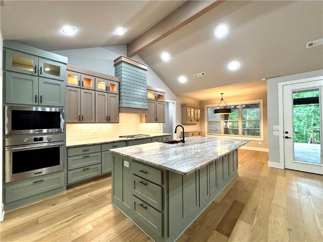12116 Robinwood Drive
