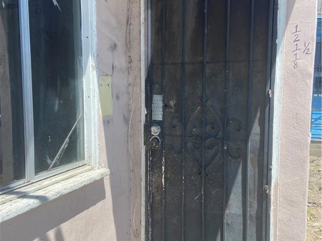 12116 S Willowbrook Ave, Compton, CA 90222 | MLS #TR25225 | Compass