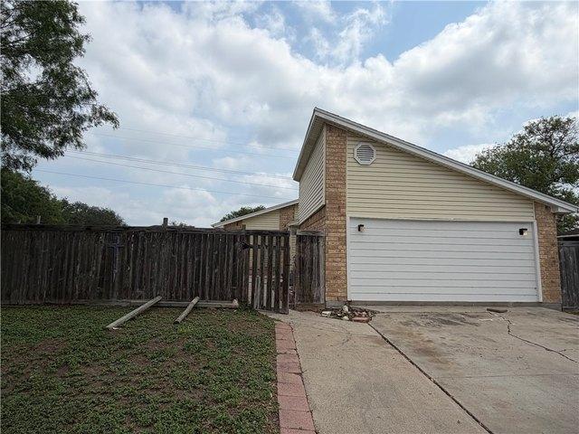 12118 Hearn Rd, Corpus Christi, TX 78410
