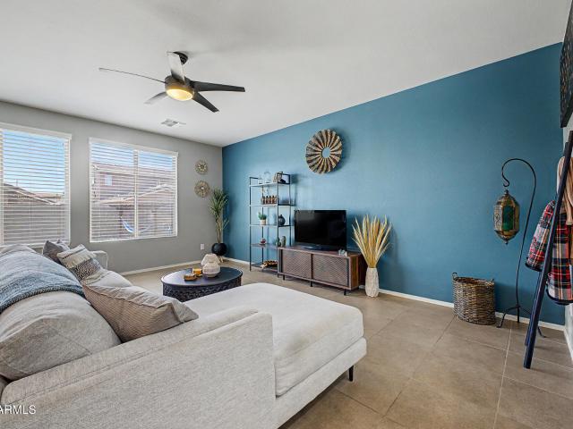 12119 W HIDE Trail