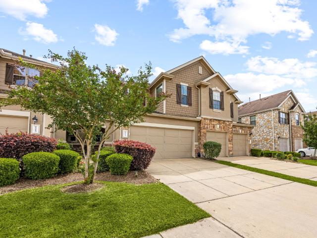 12119 Medina Lake Drive