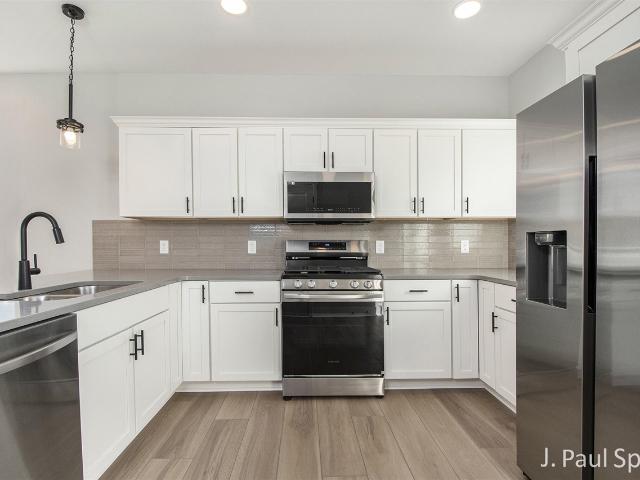 1211 Madera Court