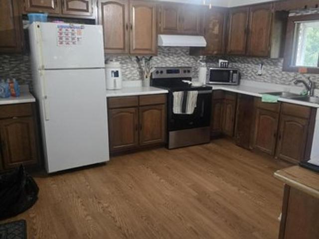 1211 Main St, Dickson City, PA 18519