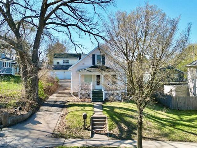1211 Main St, Eau Claire, WI 54701