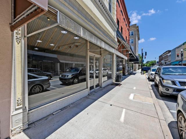 1211 Main Street
