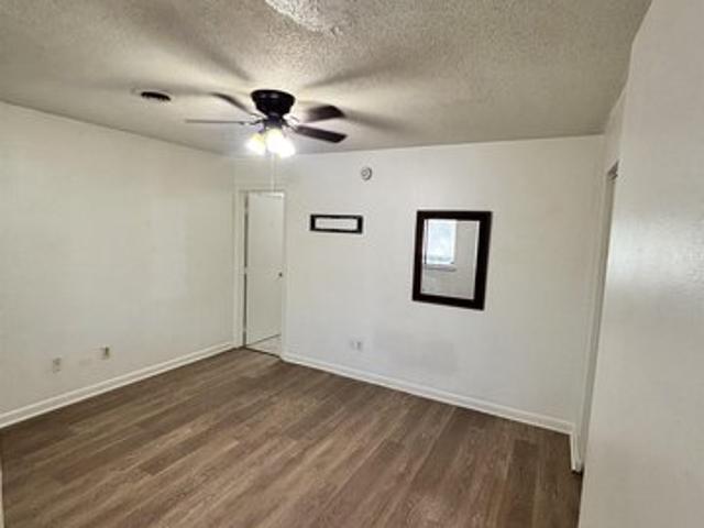 1211 Metze Rd Apt B8, Columbia, SC 29210